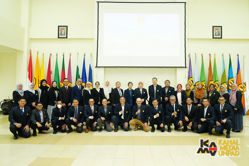 Rektor Lantik Tujuh Pimpinan Unpad – PSDKU Unpad Pangandaran