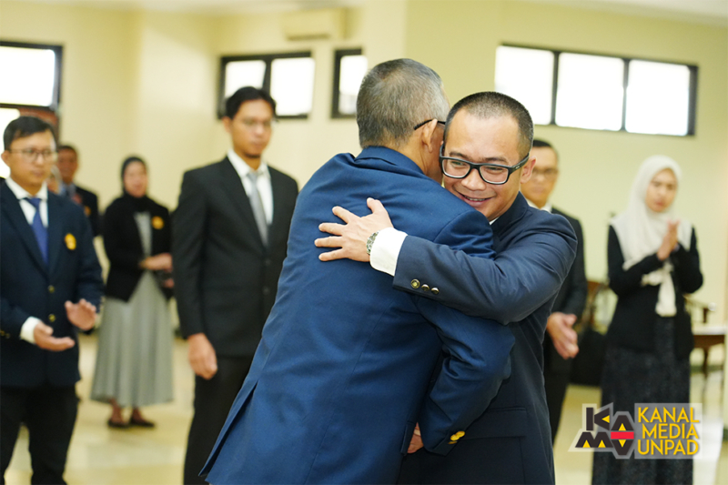 Rektor Lantik Tujuh Pimpinan Unpad – PSDKU Unpad Pangandaran